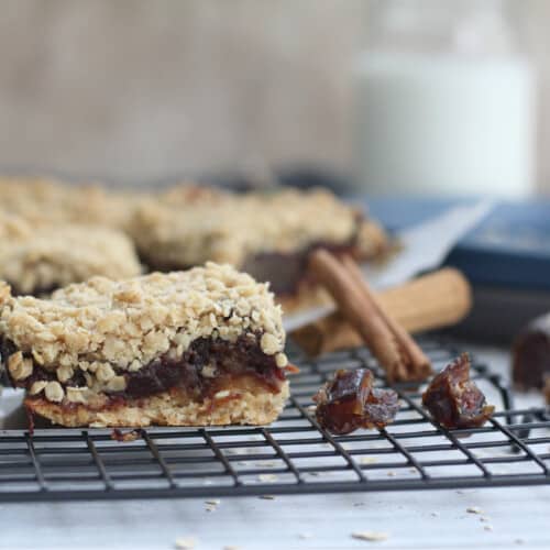 How To Make Healthy Oatmeal Date Bars - Healthy Family Project