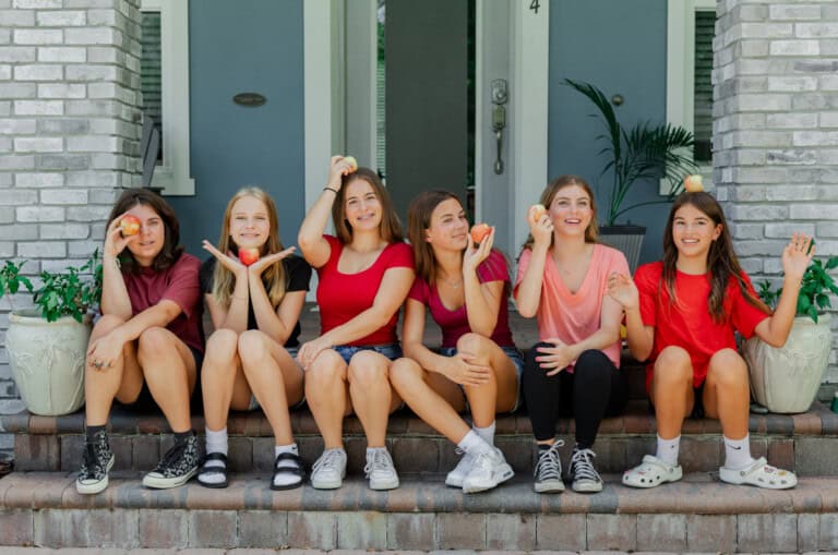 10+ Community Service Ideas For Kids - Healthy Family Project