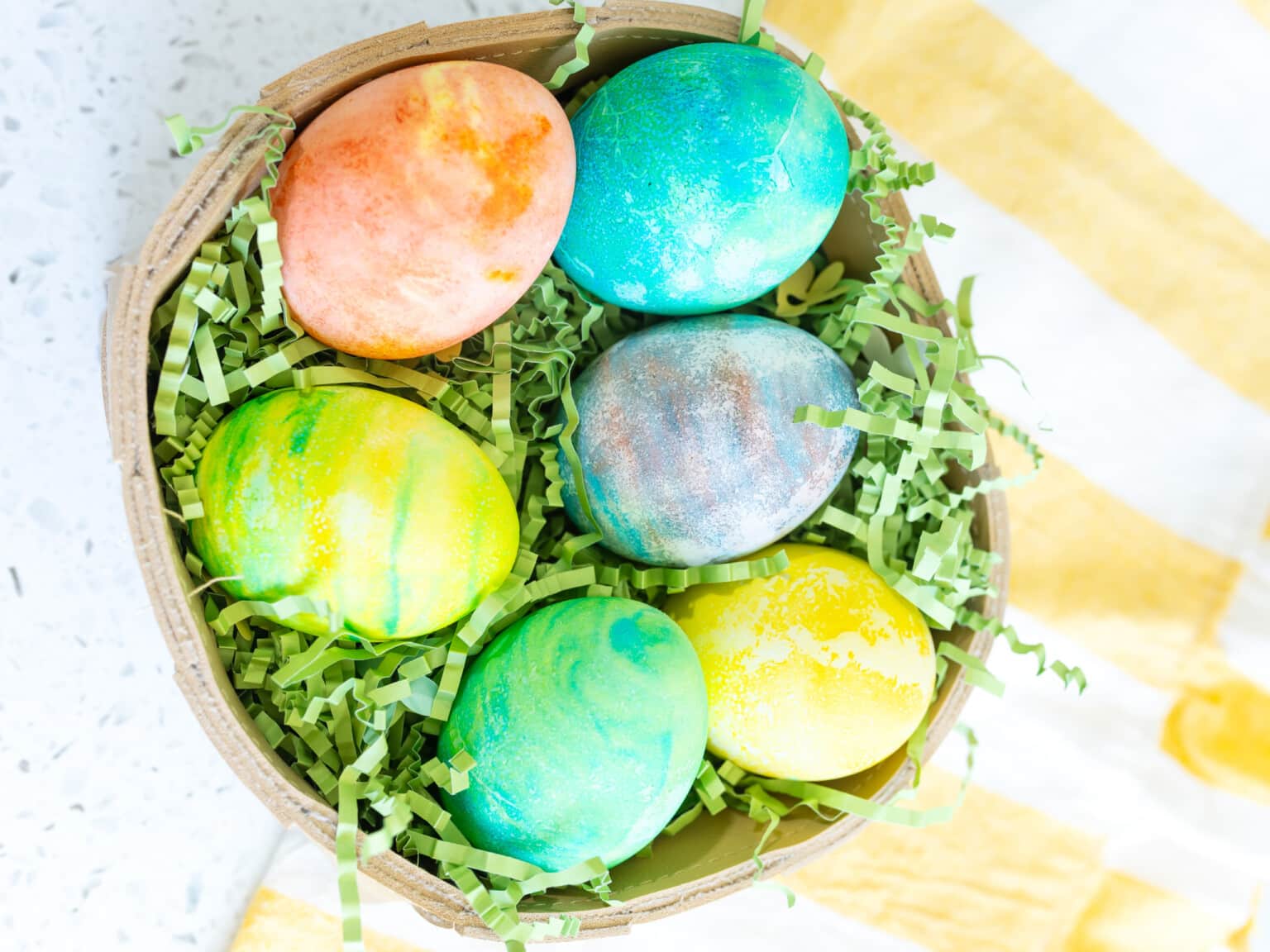 The Best Mess Free Way to Dye Easter Eggs with Cool Whip - Healthy ...