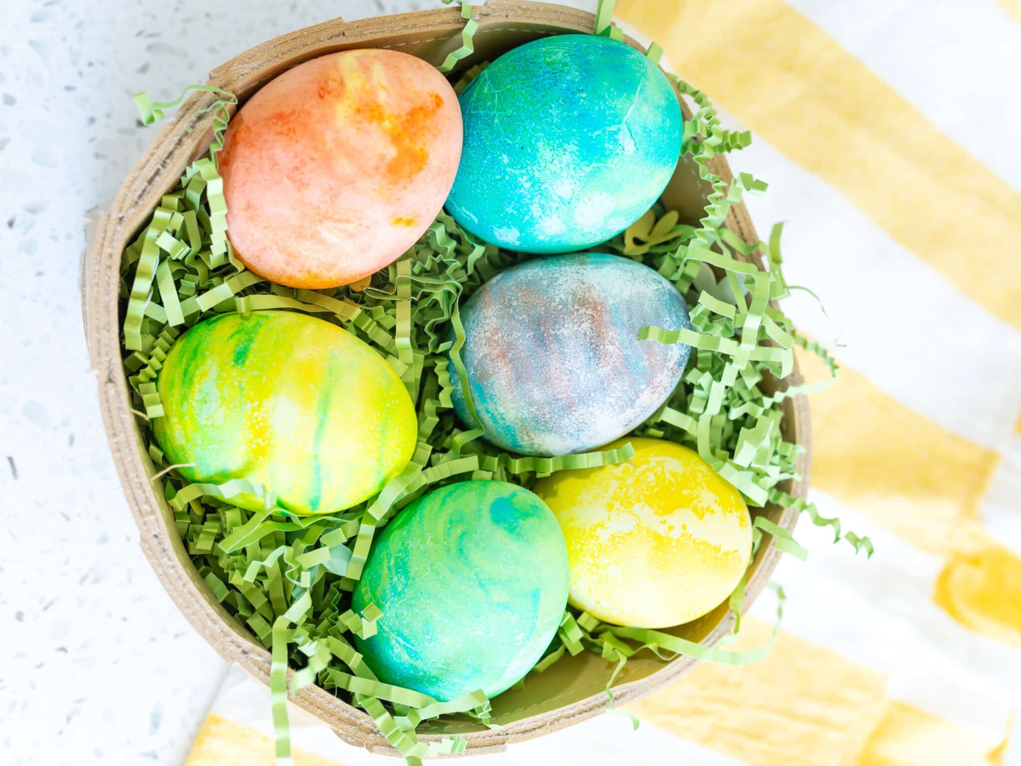 The Best Mess Free Way to Dye Easter Eggs with Cool Whip - Healthy ...