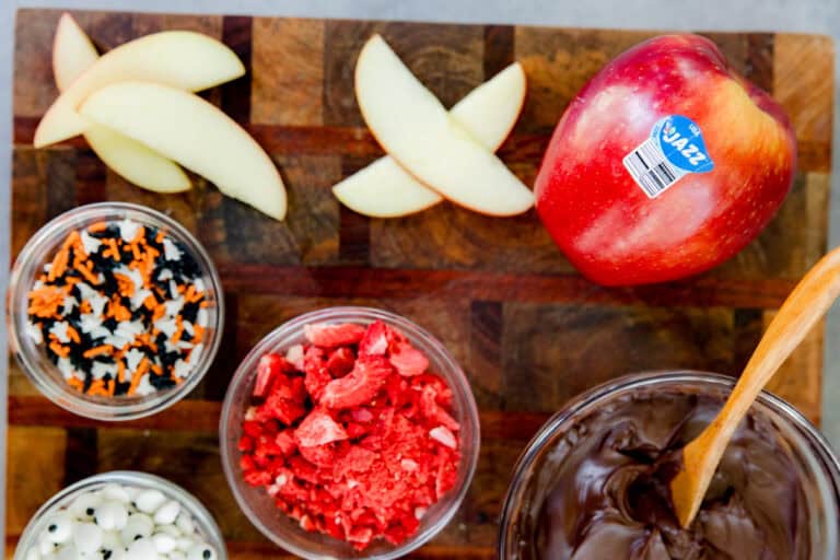 Spooktacular Halloween Apple Slice Bar with JAZZ™ Apples - Healthy ...
